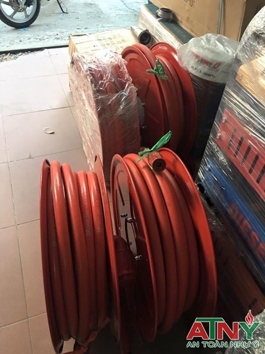 Cuộn vòi rulo chữa cháy hiệu Eversafe Malaysia DN19,DN25 dài 30m
