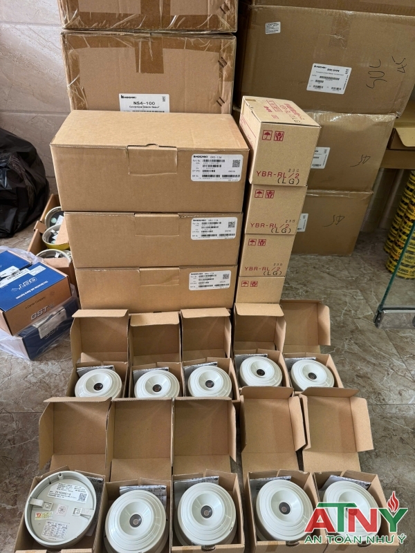 Đầu báo lửa hochiki tia hồng ngoại IR DRC-13A kèm đế YBR-RL(LG)