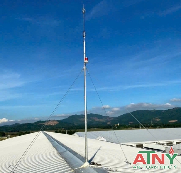 Kim thu sét liva lap-pex 220 bán kính bảo vệ 188m