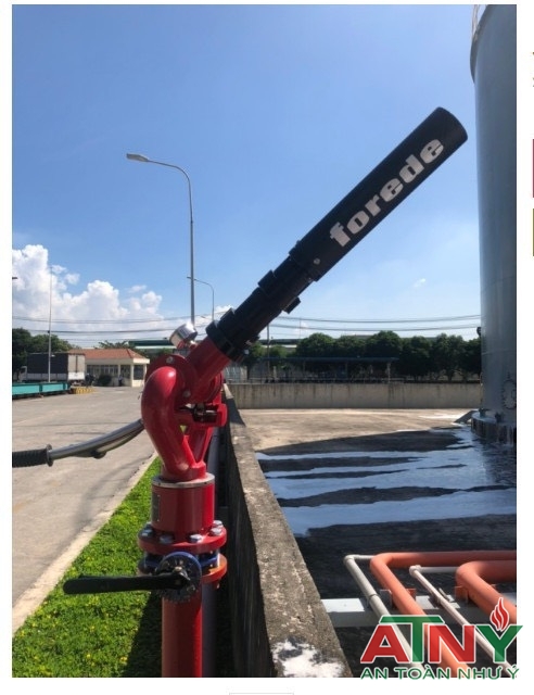 Lăng giá phun foam cố định mặt bít DN100 hiệu Forede có kiểm định cấp
