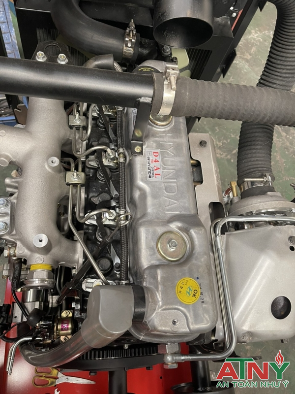 Máy bơm diesel hyundai động cơ D4AL 90kw đầu bơm pentax ebara windy